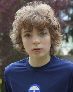 Older J&C, Baby Bree, Young Adult Fergus, Old Leg Hair... Lots To See ...