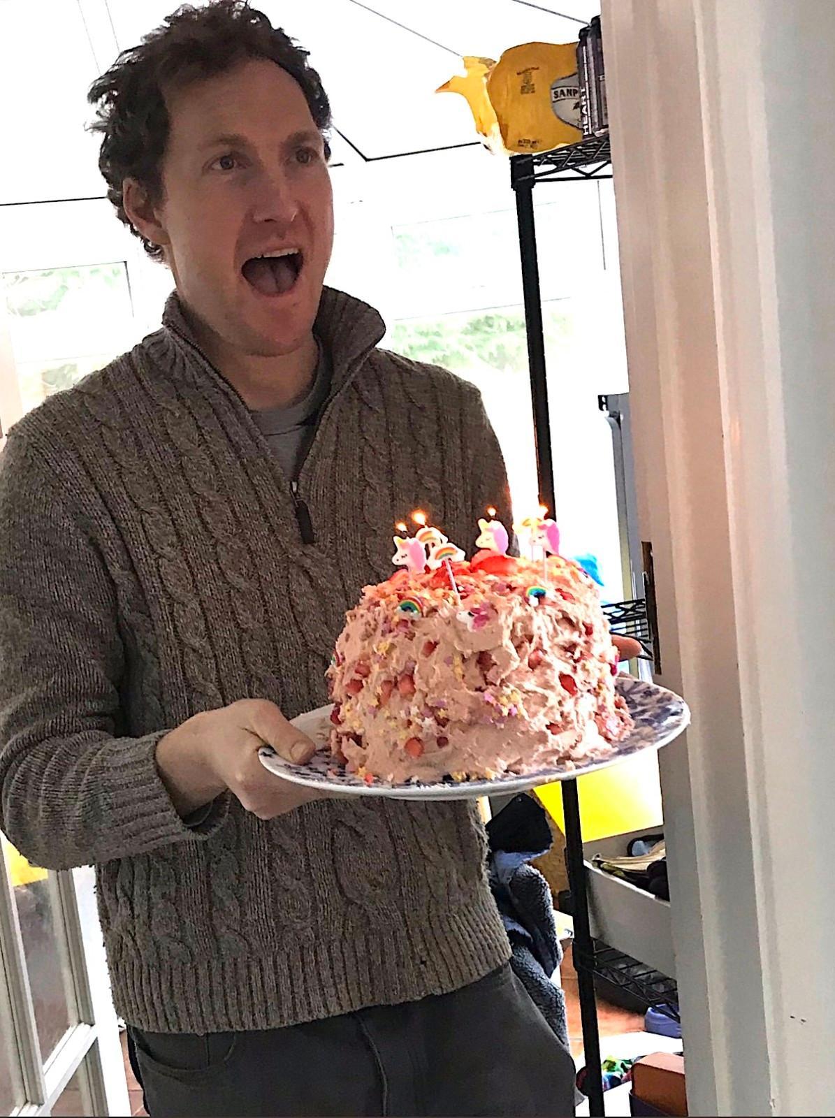 Sam H cake - Outlander Behind the Scenes
